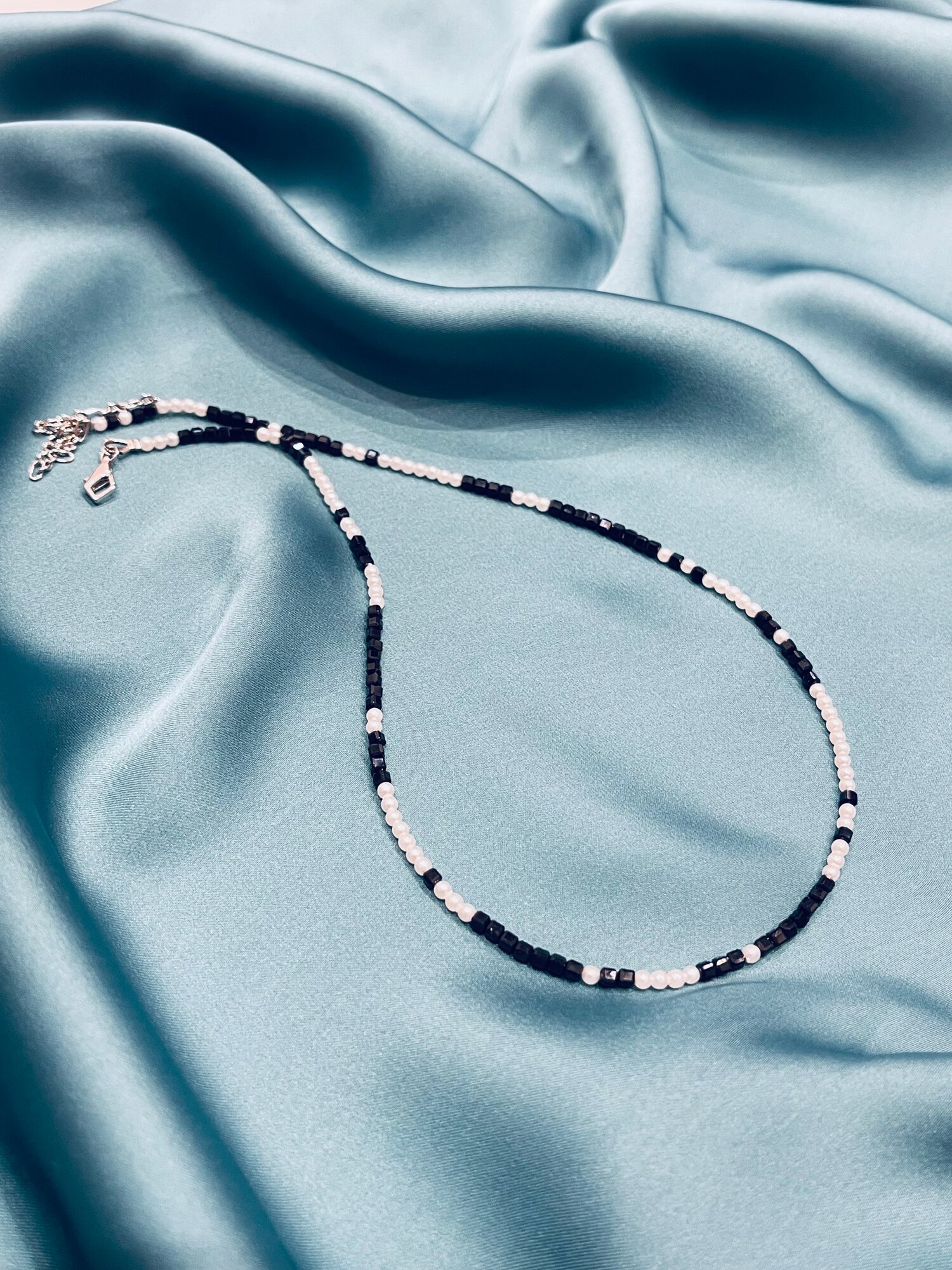 Колье Jewellery by Marina Orlova, шпинель синтетическая, длина 41 см, белый — фото 1