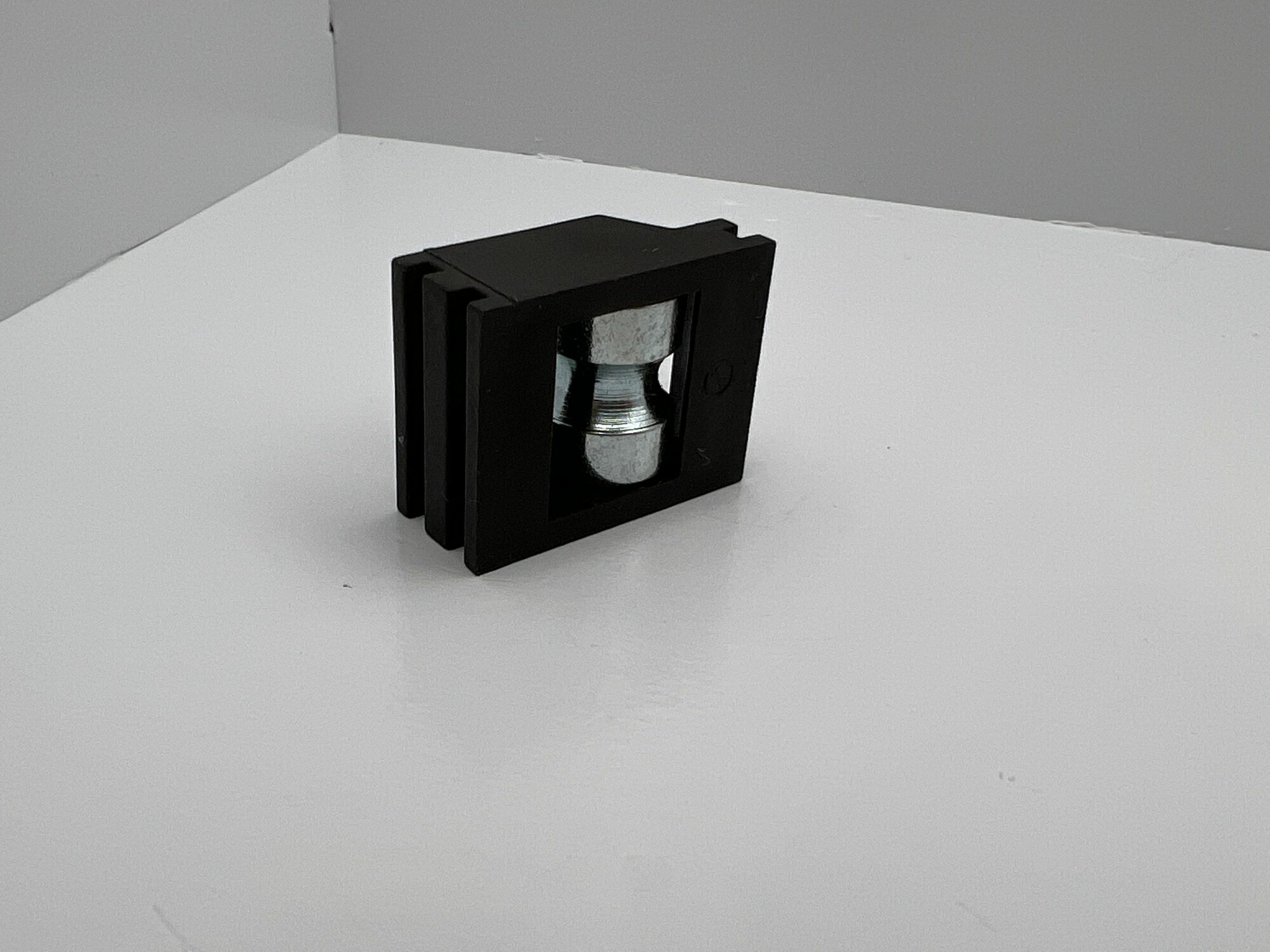 Alutech, BG/U Направляющая для шнура, коричневый, 313081102, 1 шт.