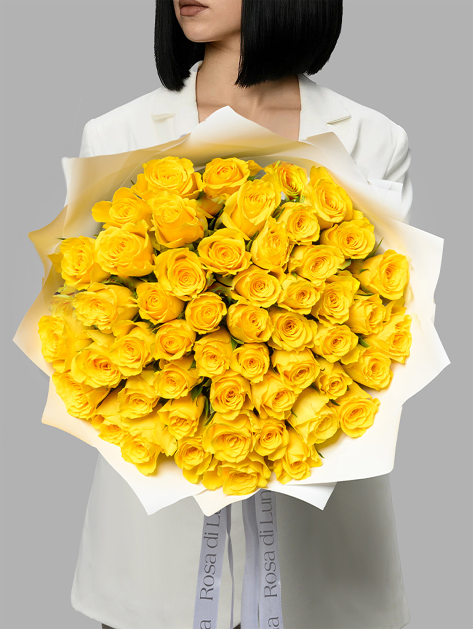 Букет из 65 желтых кенийских роз Rosa Di Luna (Роза Ди Луна)