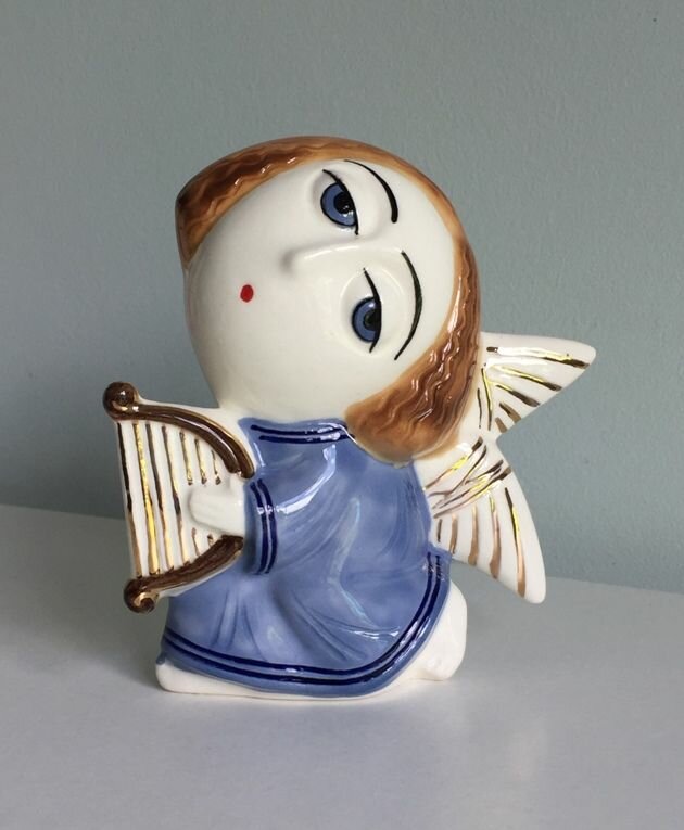 Фаянсовая скульптура Ангел с арфой 19 Sr-VH-04