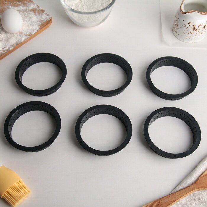 Набор форм для выпечки КНР перфорированные, внутренний d 8,2 см, 6 шт, черные