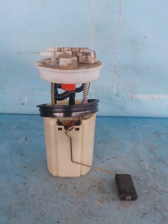 Топливный насос Geely MK 2008- 1016001861 - Б/У