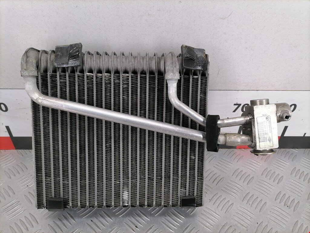 Испаритель кондиционера Volkswagen Touareg 1 7L0820102D арт. 1917016