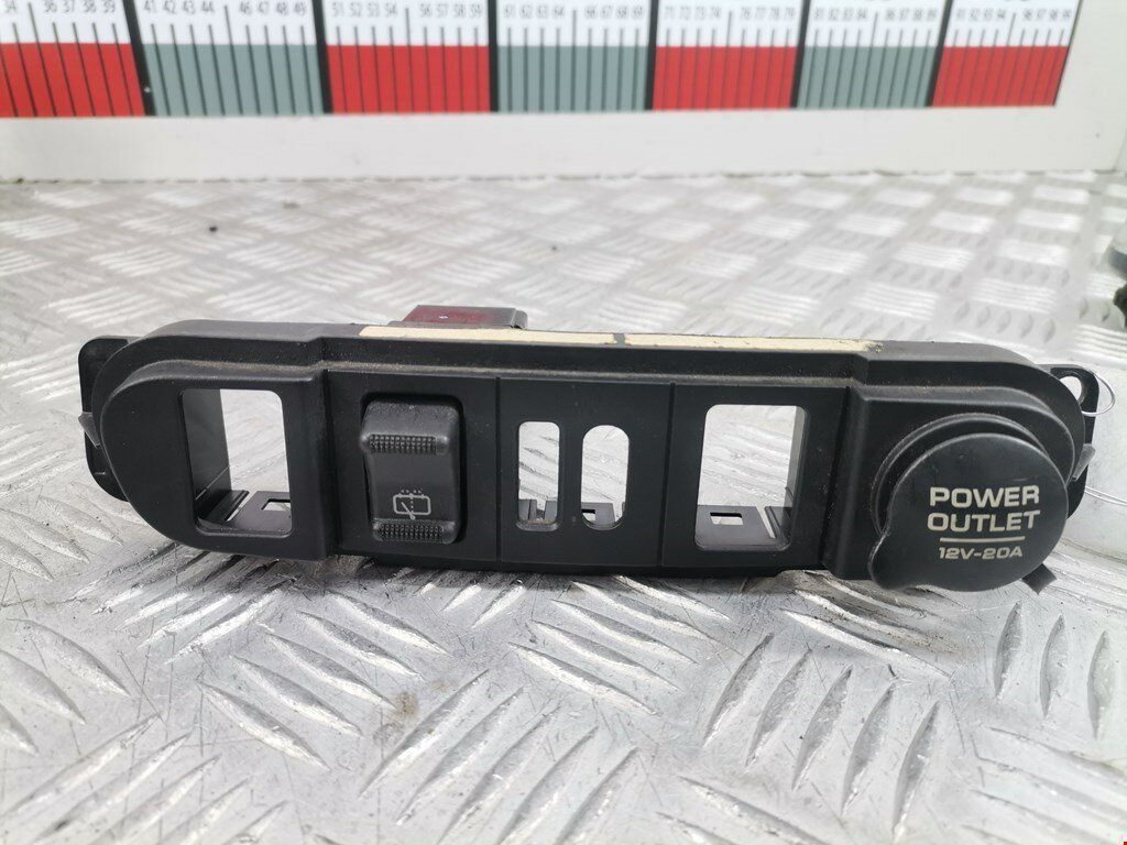 Блок кнопок Chrysler PT Cruiser 04671673AA арт. 1431313