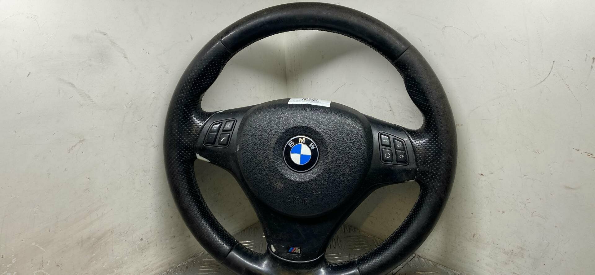 Руль для BMW 3 E90/E91/E92/E93 3.0 OEM 32307839114