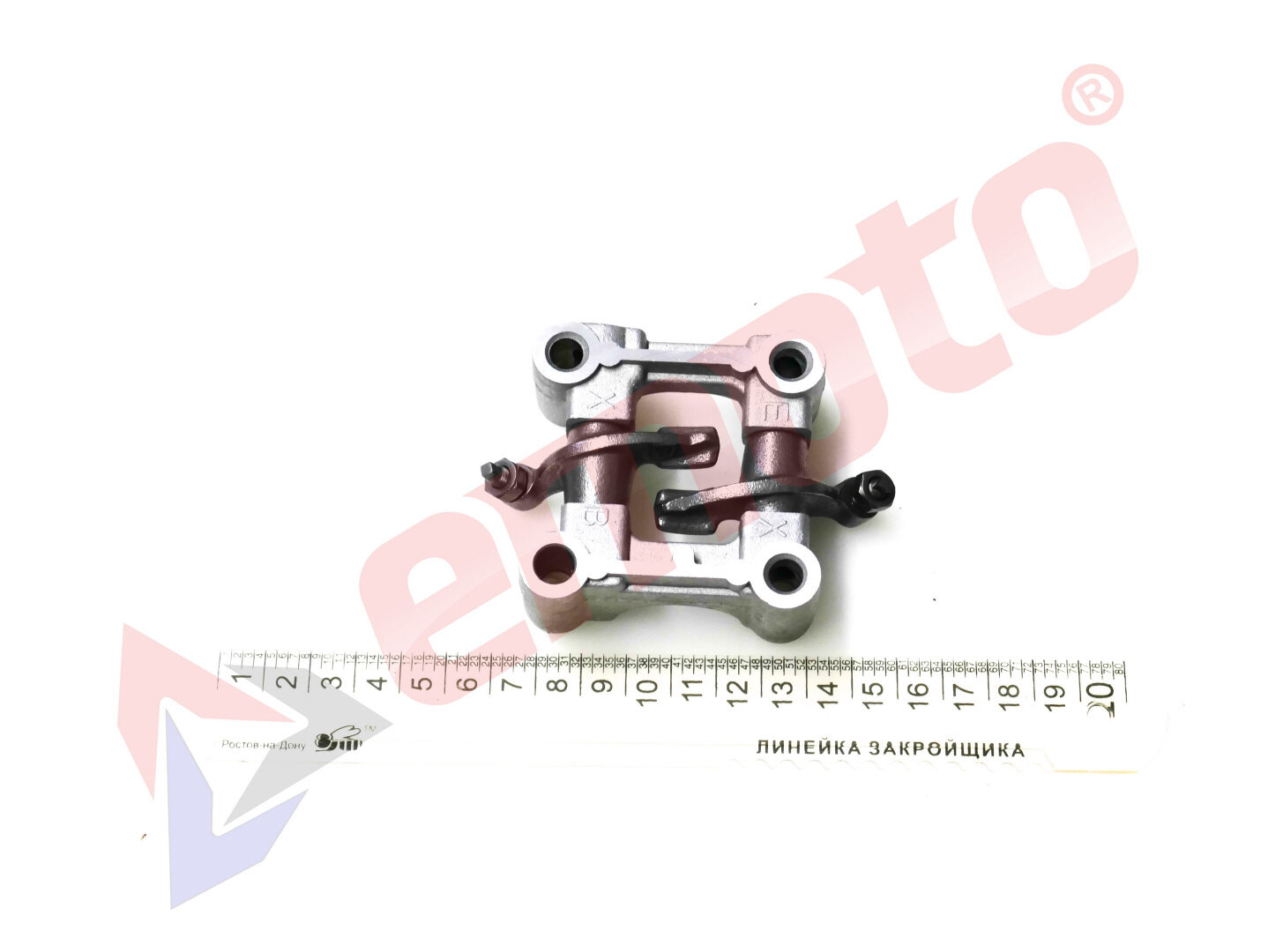 Пенал распредвала(стойка коромысел) + коромысла клапанов (пара) 4Т 139QMB