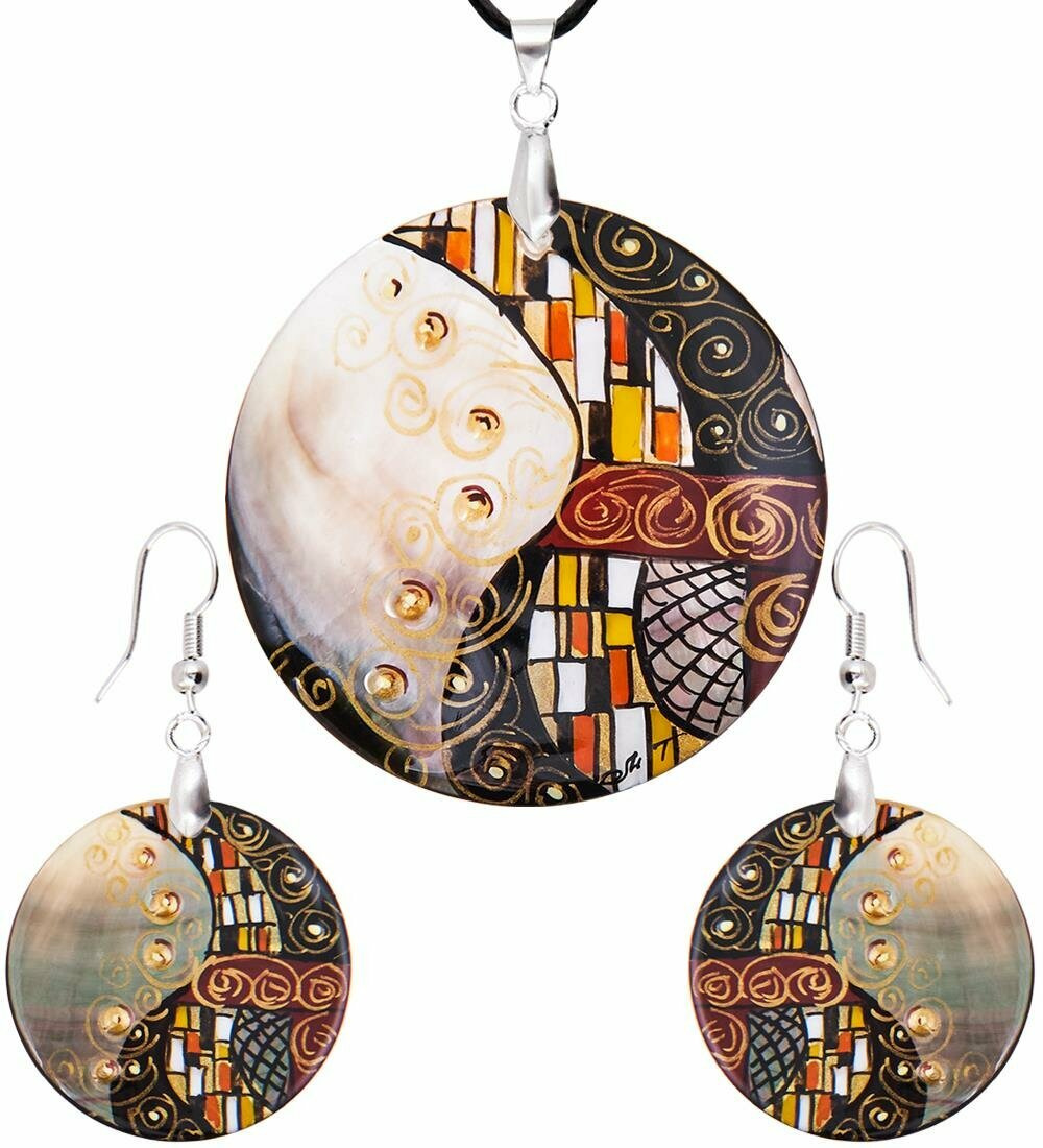 Комплект бижутерии: подвеска, серьги, перламутр