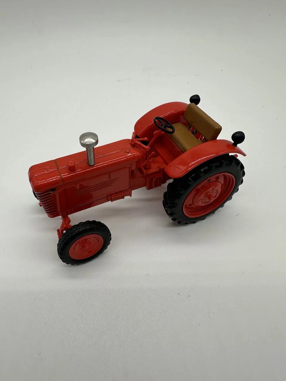 Модель трактора мтз 2 металл коллекционный