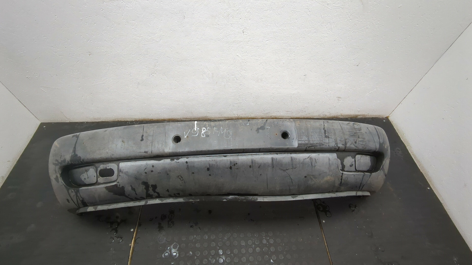 Бампер передний Volkswagen Transporter 4 Б/У