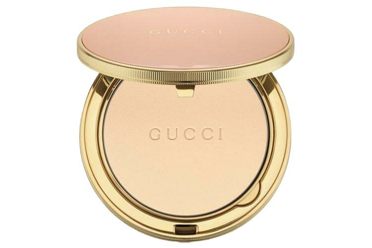 Пудра для сияния тональная женская GUCCI Soft Focus Glow для контроля масла