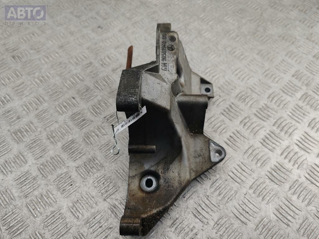 Кронштейн компрессора кондиционера Opel Omega B (1994-2003)