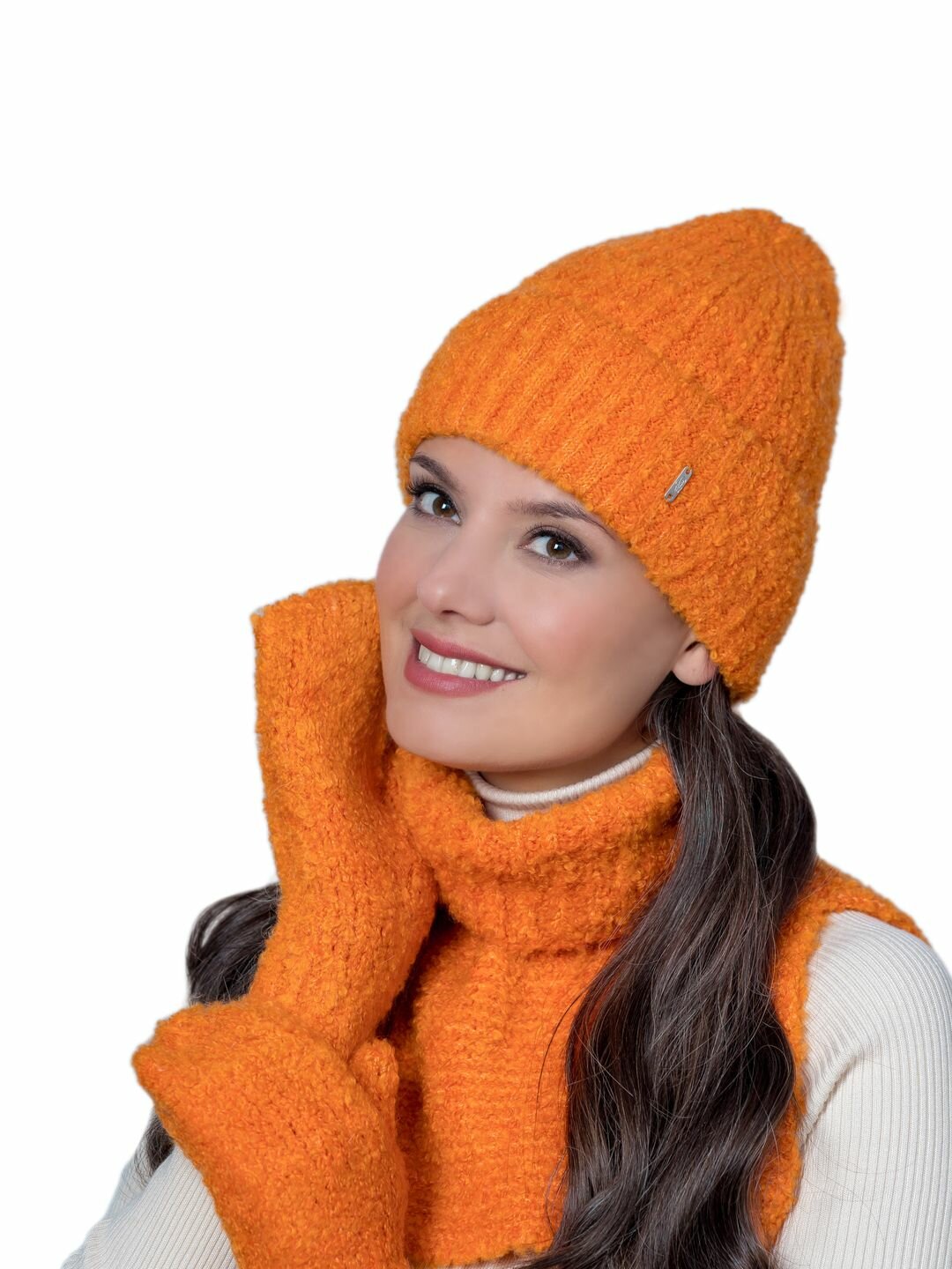 Шапка-бини для женщин