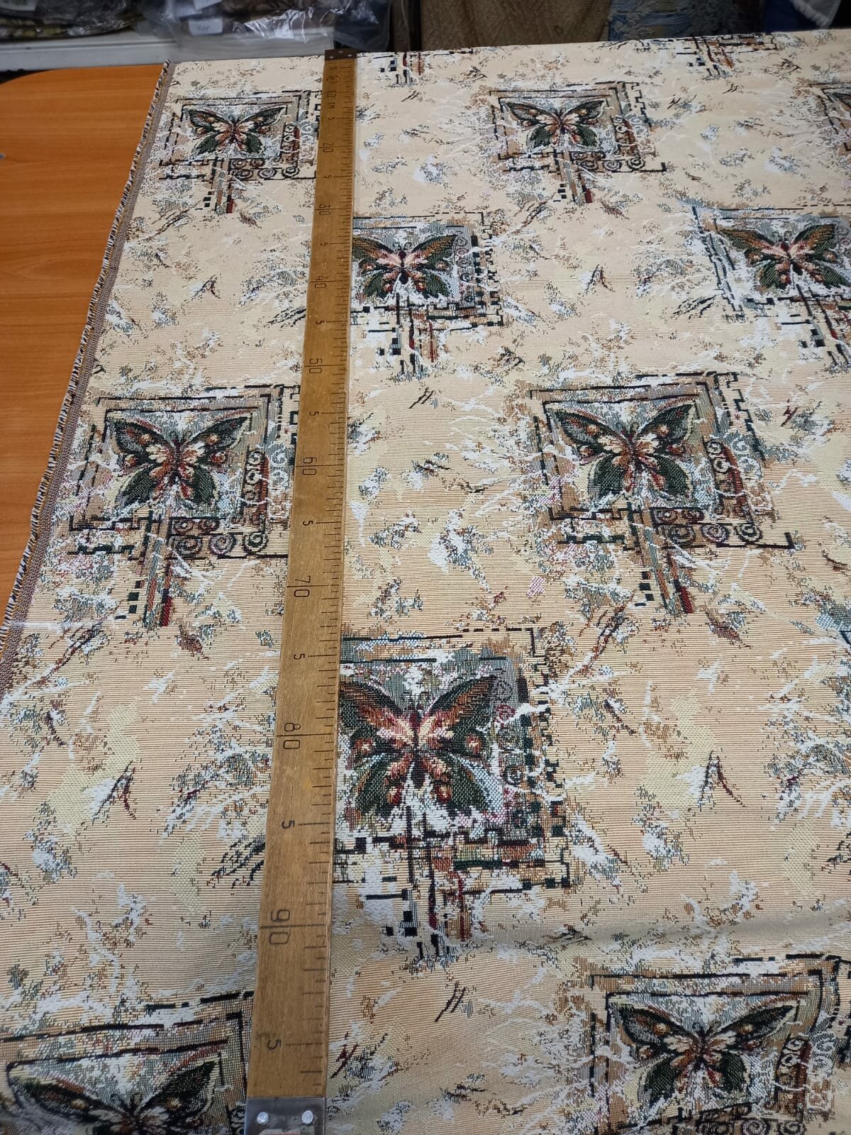 Ткань интерьерная гобелен "Бабочки 4853(1)" мебельная пл. 380 г/м2, ш-150 см, на отрез, цена за пог. метр