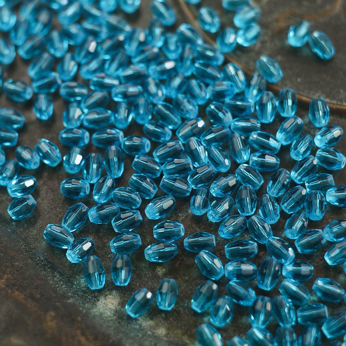 Бусины стеклянные овальные 90 шт, граненые 6х4 мм, цвет бирюзовый