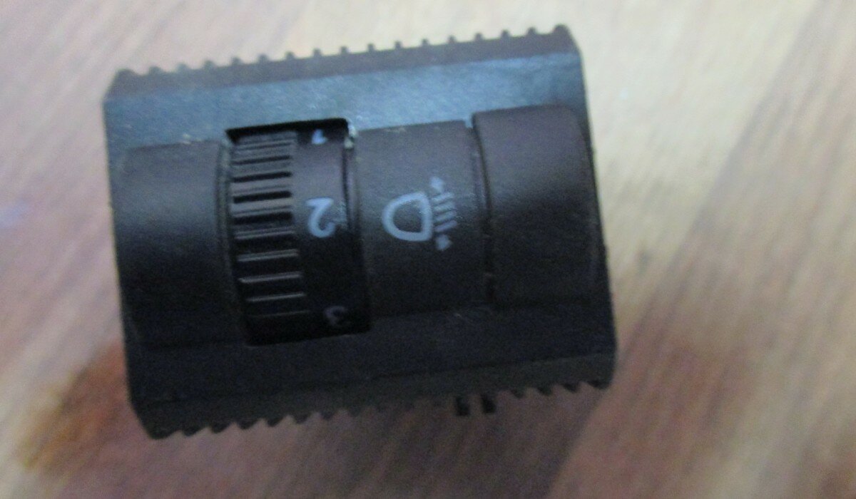 Кнопка корректора фар Polo (Sed RUS) Volkswagen 6RU941333