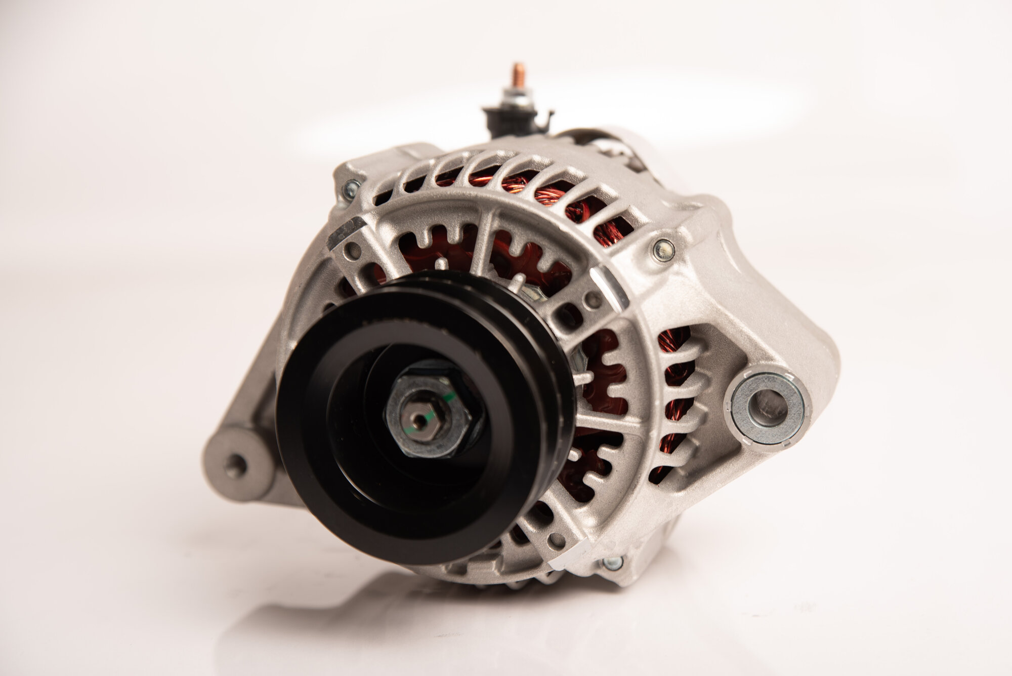 Генератор 27060-67080 Powertec TOYOTA