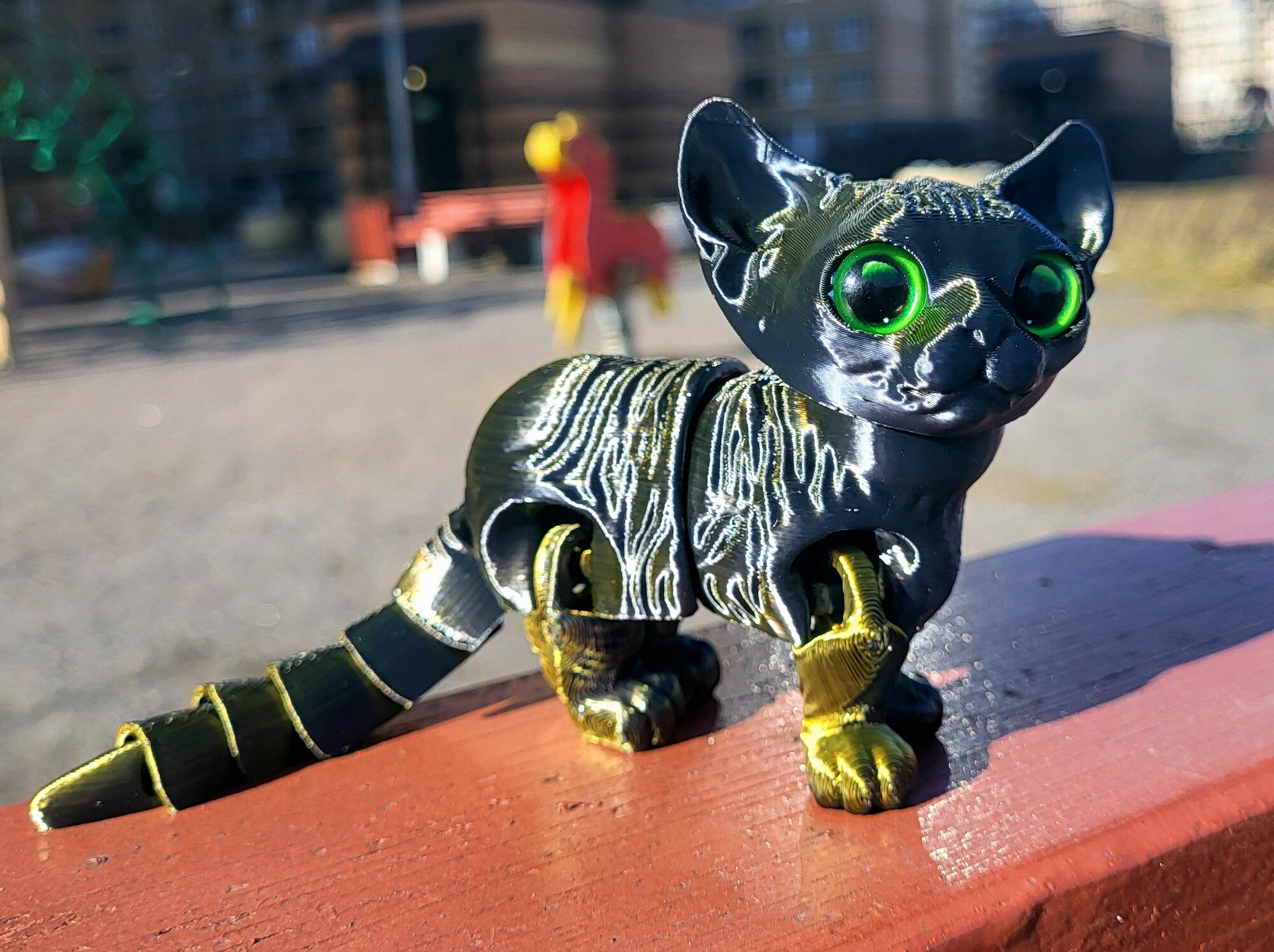 Котик "большеглазик", игрушка антистресс. Темно-золотой с зеленым оттенком глаз