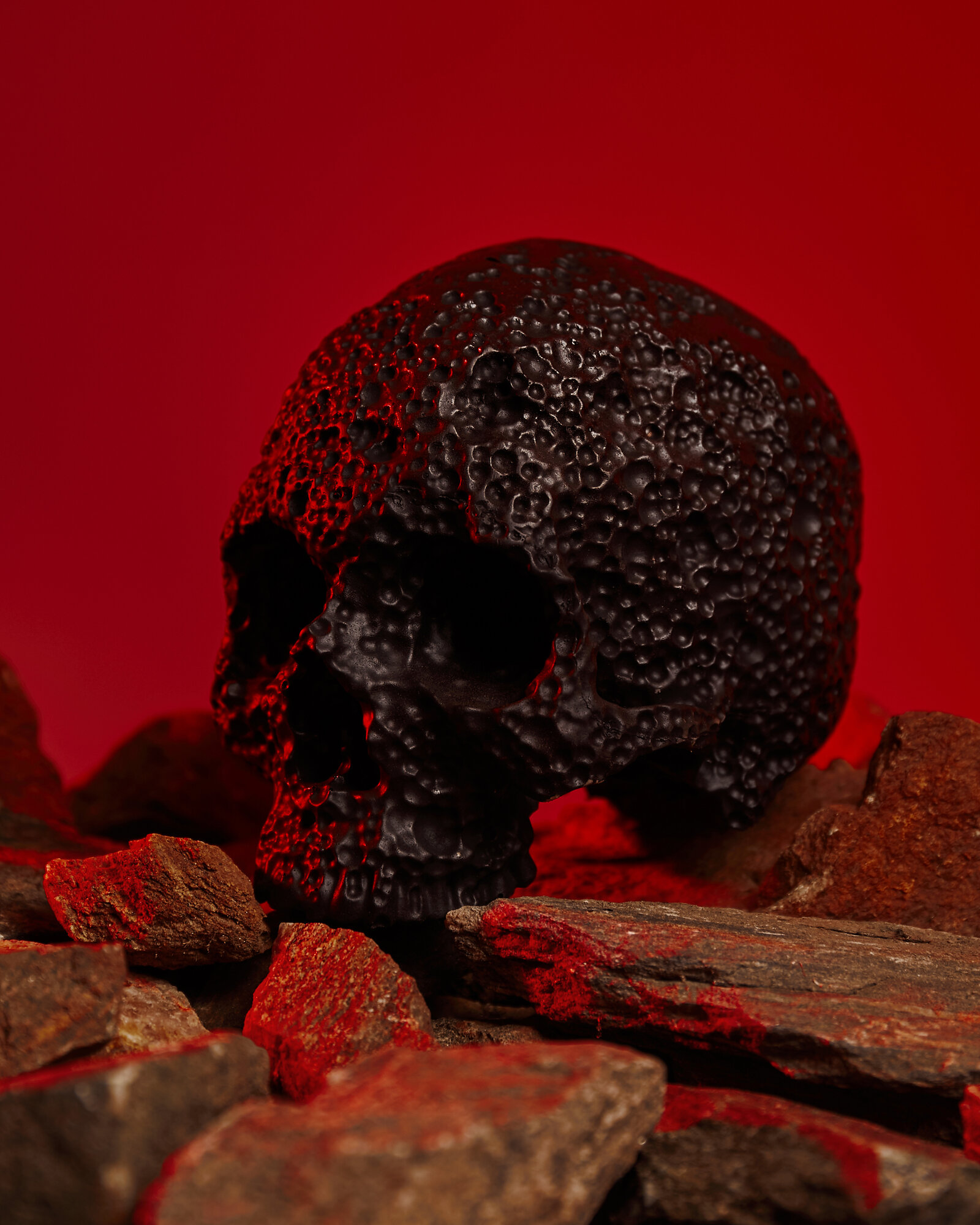 Скульптура MINERAL VOLCANIC, череп, ручная работа, подарочная упаковка, черный