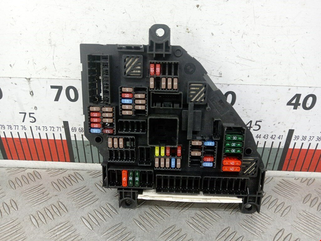 Блок предохранителей BMW 5-Series (F07/F10/F11/F18) 61149264923 арт. 2265734