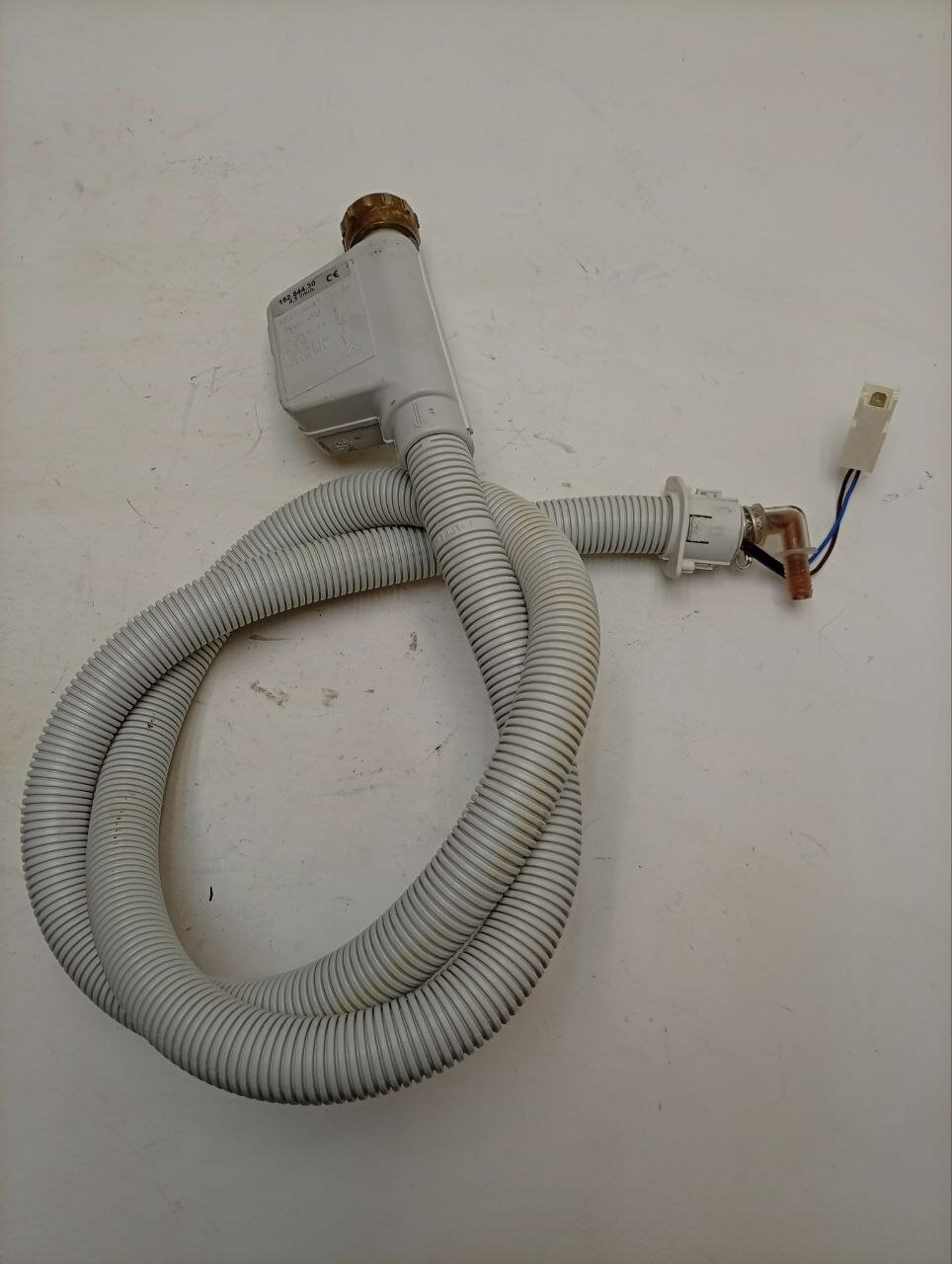 ESL4120 ктп1 Заливной шланг с аквастопом для посудомоечной машины Electrolux 1526443005 б/у