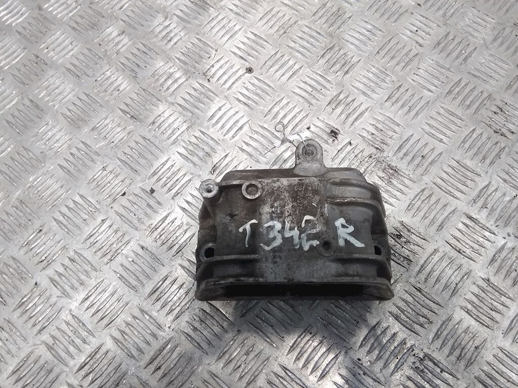 Подушка (опора) крепления двигателя Volkswagen Passat 6 1K0199262P арт. 549287