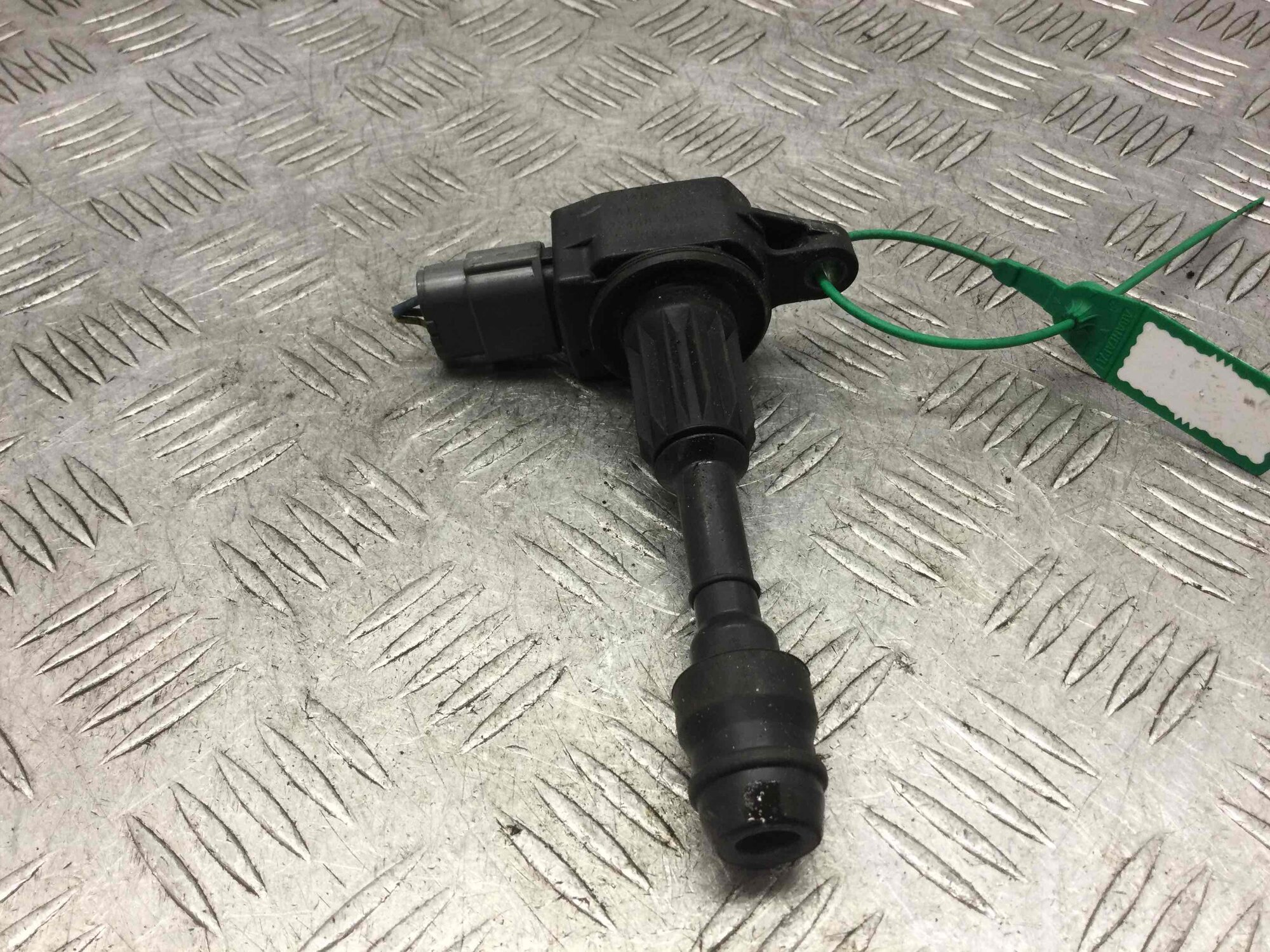 Б/У Катушка зажигания Nissan Micra K12 (2002-2010) 2009 г.