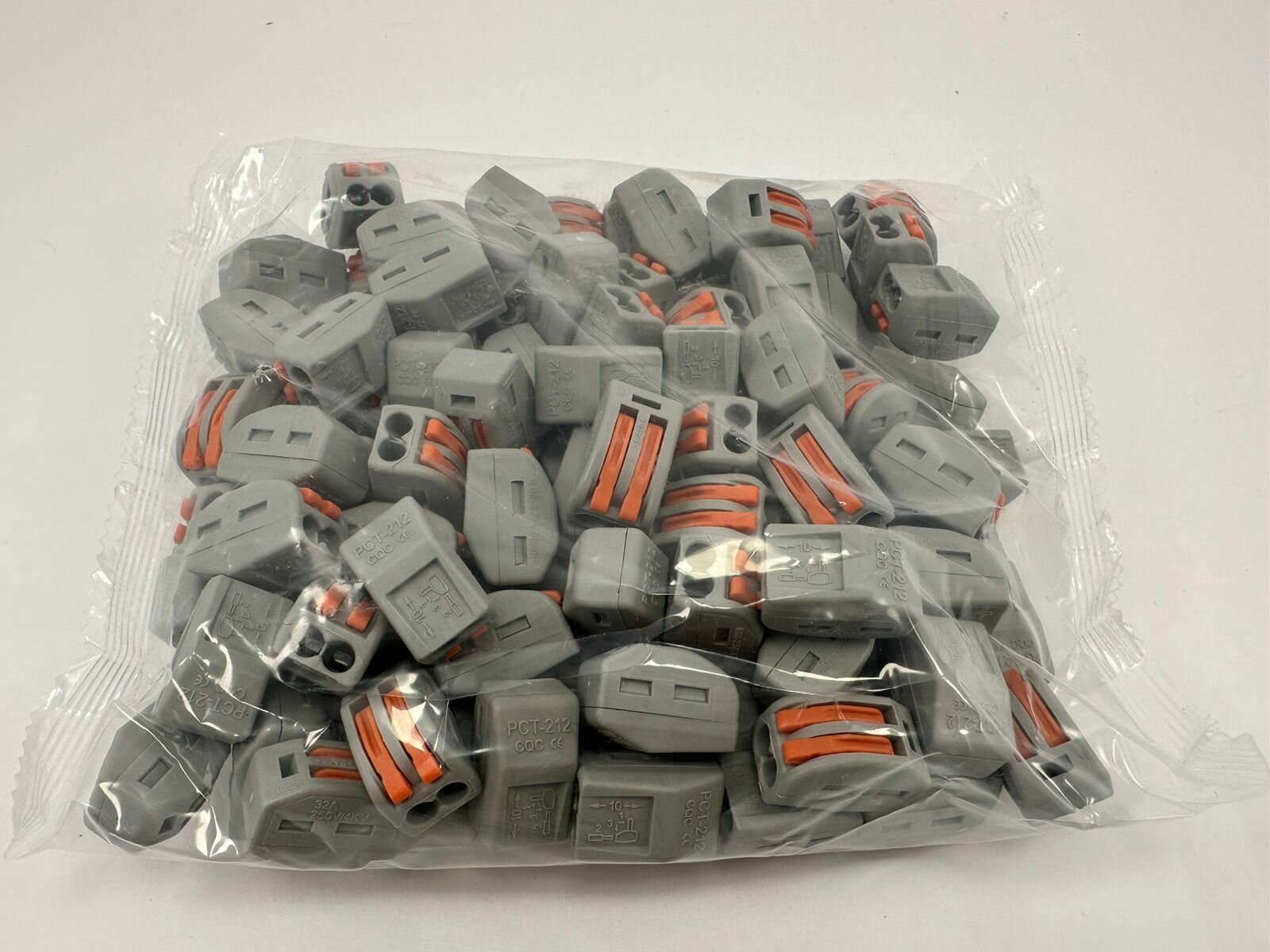 Клеммы для проводов универсальные строительно-монтажные зажимные 2-х контактные (аналог WAGO) набор 100 шт