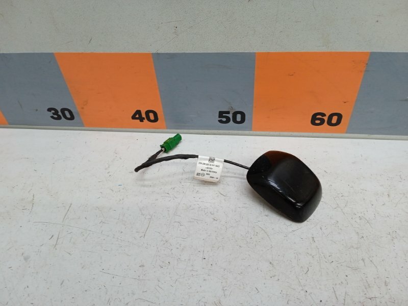 Б/У Порше Кайен Антенна Porsche Cayenne 2010 958 215390 PORSCHE арт. 7PP035507D