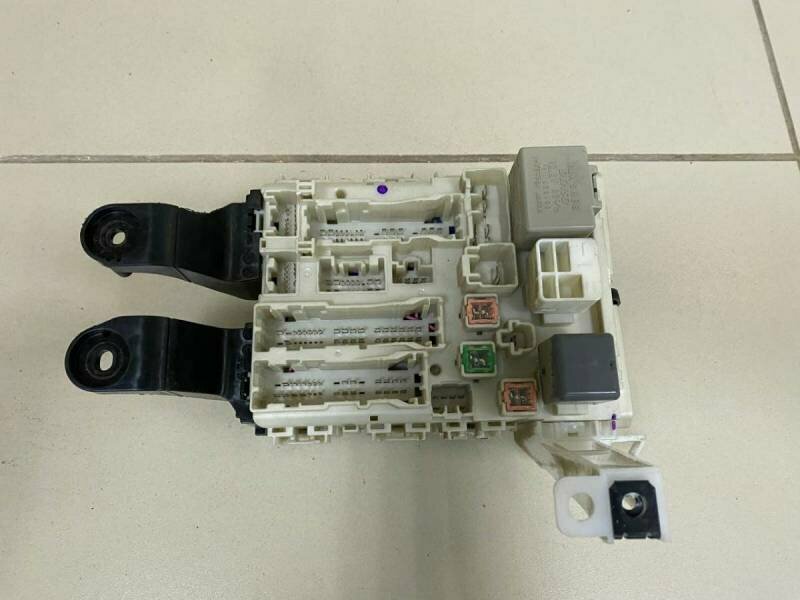 Блок предохранителей Toyota Corolla E150 2006-2013 кат.номер: 8273012C80