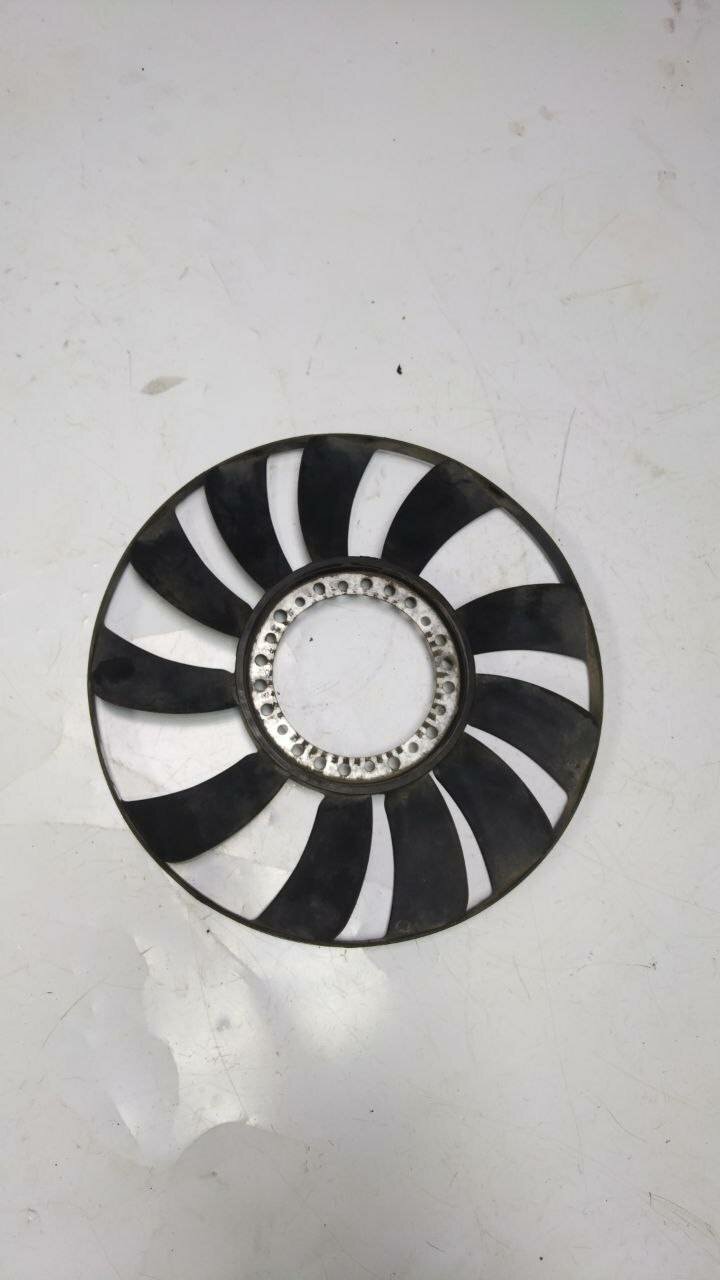 Крыльчатка вискомуфты Volkswagen Passat B5 (1996 - 2001) 058121301B