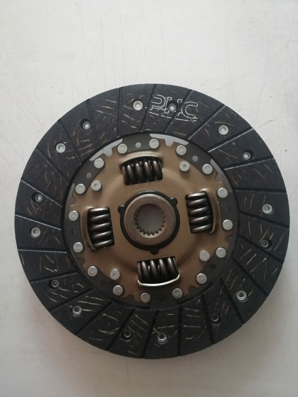 Диск сцепления VALEO BYD F3 [1.5 16V 5MT седан]