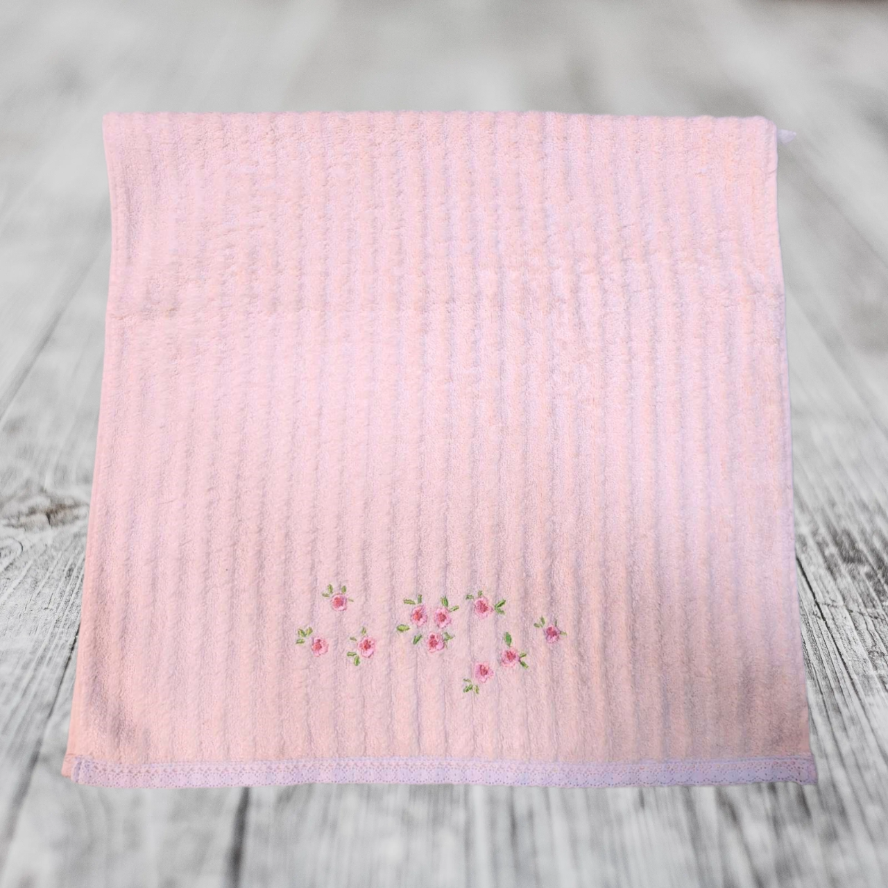 Полотенце Grand Style Ласка 33x76 см, махровое из хлопка и бамбука, розовое