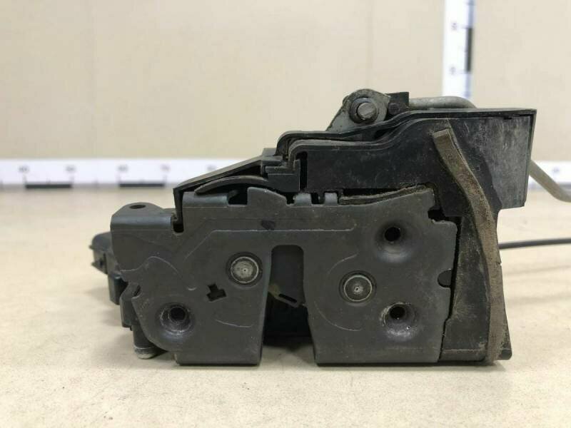 Замок двери задней левой Mazda 3 BK 2002-2009 кат.номер: BP4P73310C