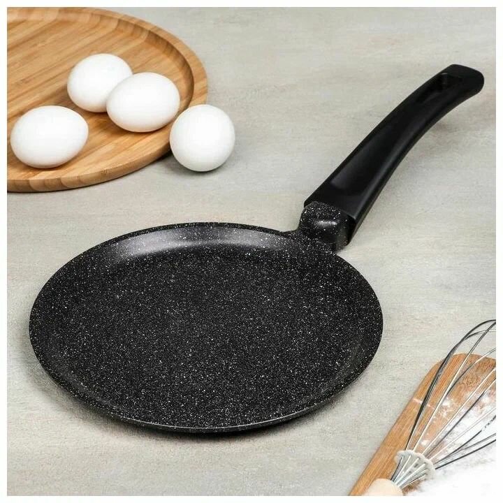 Сковорода блинная гардарика "Орион" с антипригарным покрытием с ручкой soft-touch 22см 0822-04