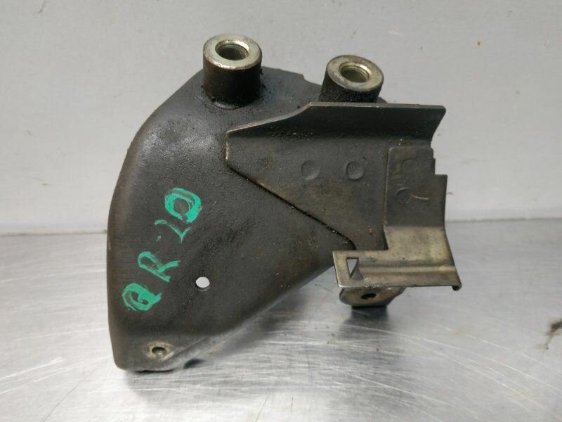 Кронштейн генератора Nissan Primera P12 QR20DE 2001 (б/у) Б/У с пробегом