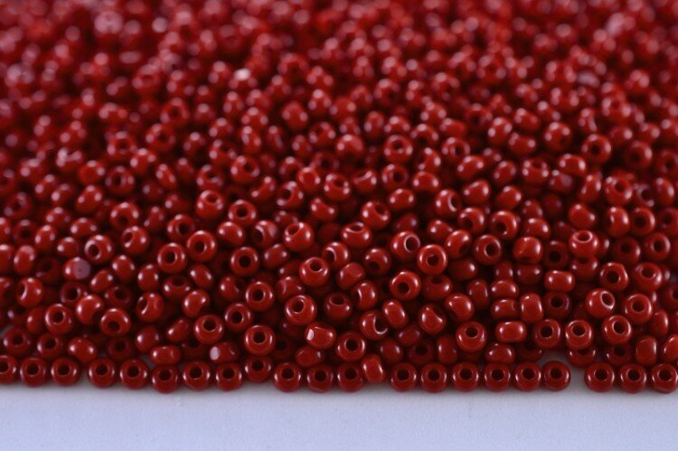 Бисер чешский PRECIOSA Граненый Шарлотта 11/0 93210 бордовый непрозрачный, 10 грамм
