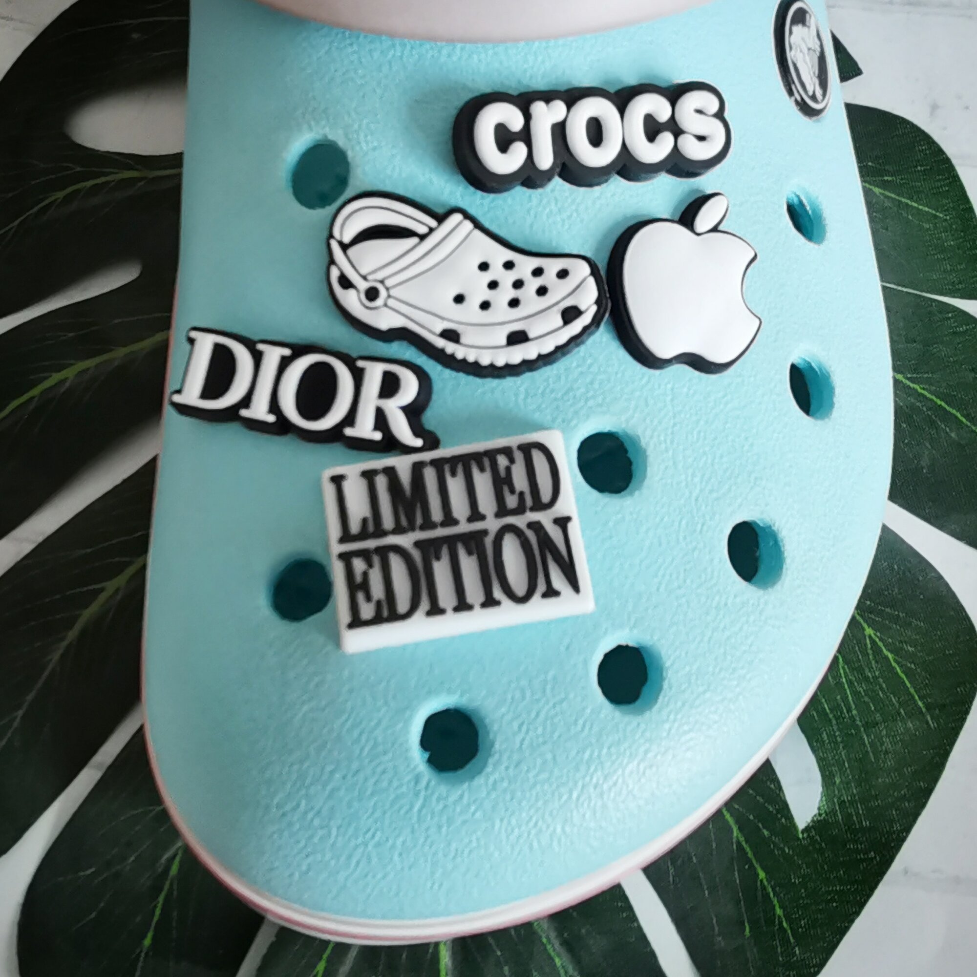 Джибитсы для Crocs белые женские взрослые бренды набор 5 шт