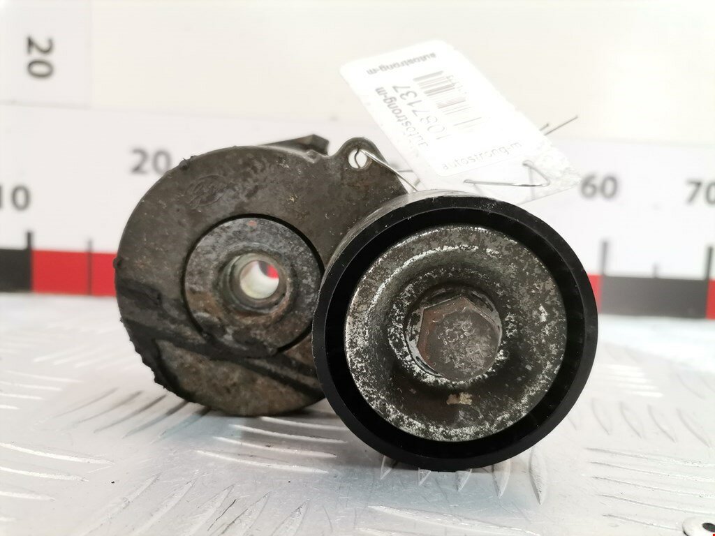Натяжитель ремня генератора (приводного поликлинового ремня Peugeot 307 575174 арт. 1087137