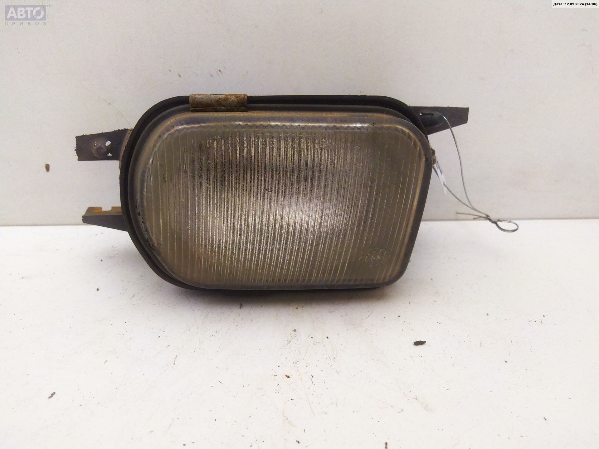 Фара противотуманная правая Mercedes C-Class W203 (2000-2006)