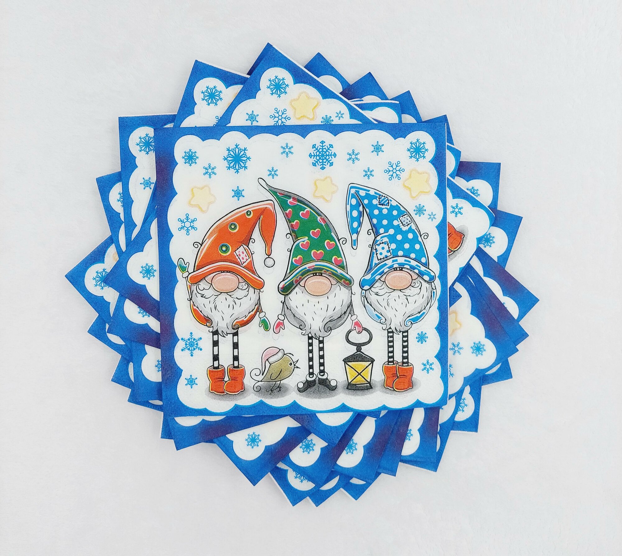 Новогодние салфетки бумажные New line DESIGN "Новогодние гномы" 3 слоя, 20 листов, 33*33 см
