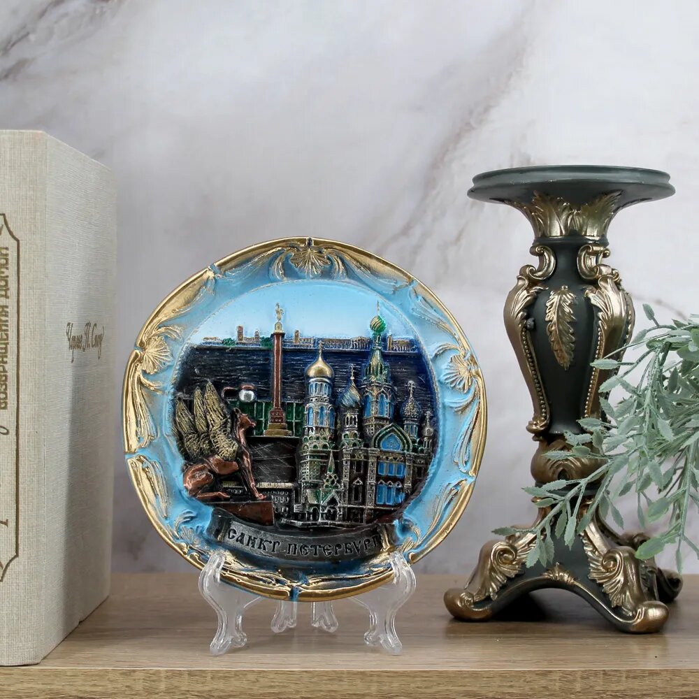 Сувенирная Тарелка Панно на подставке "Спас на крови и Грифоны", рельефная, 15 см , ручная роспись , гипс