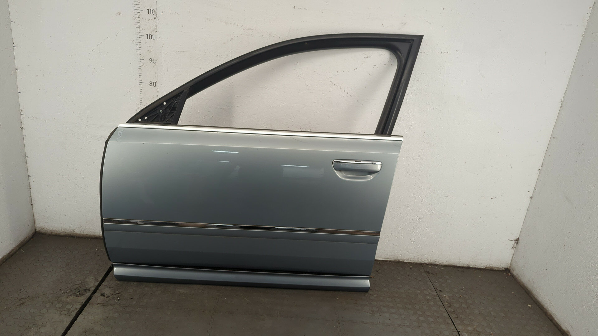 Дверь боковая (легковая) левая передняя Audi A8 (D3) Б/У