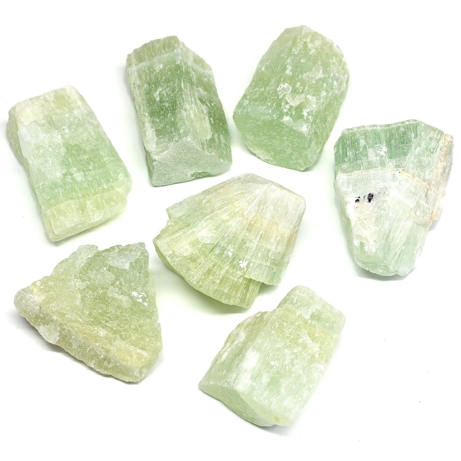 Минерал кальцит фисташковый 46*36*30мм .