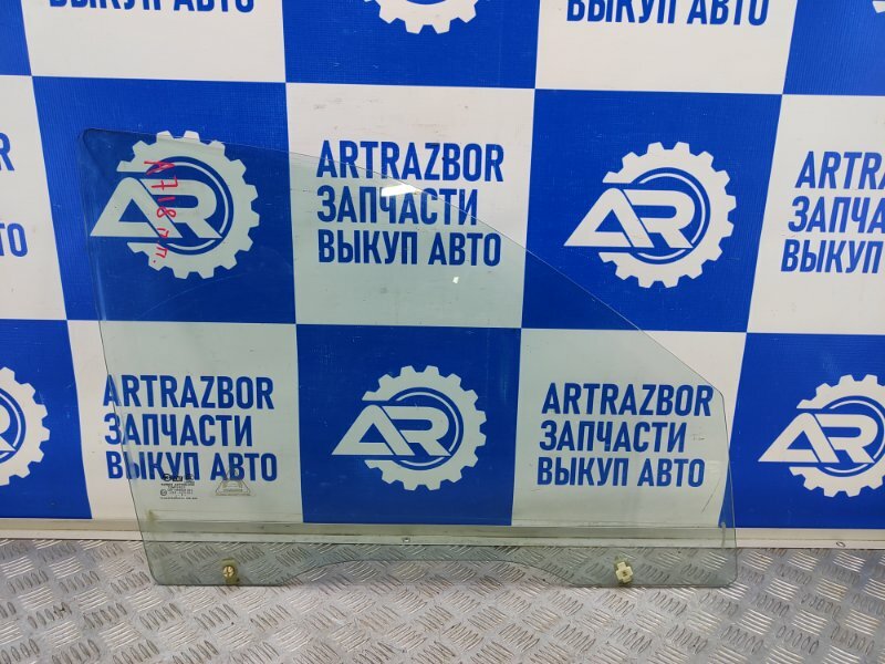 Б/У Стекло двери передней правой Hyundai Santa Fe Classic 1 SM / Хендай Санта Фе Классик 1 SM 2.7 G6BA 172 Л.С 2008