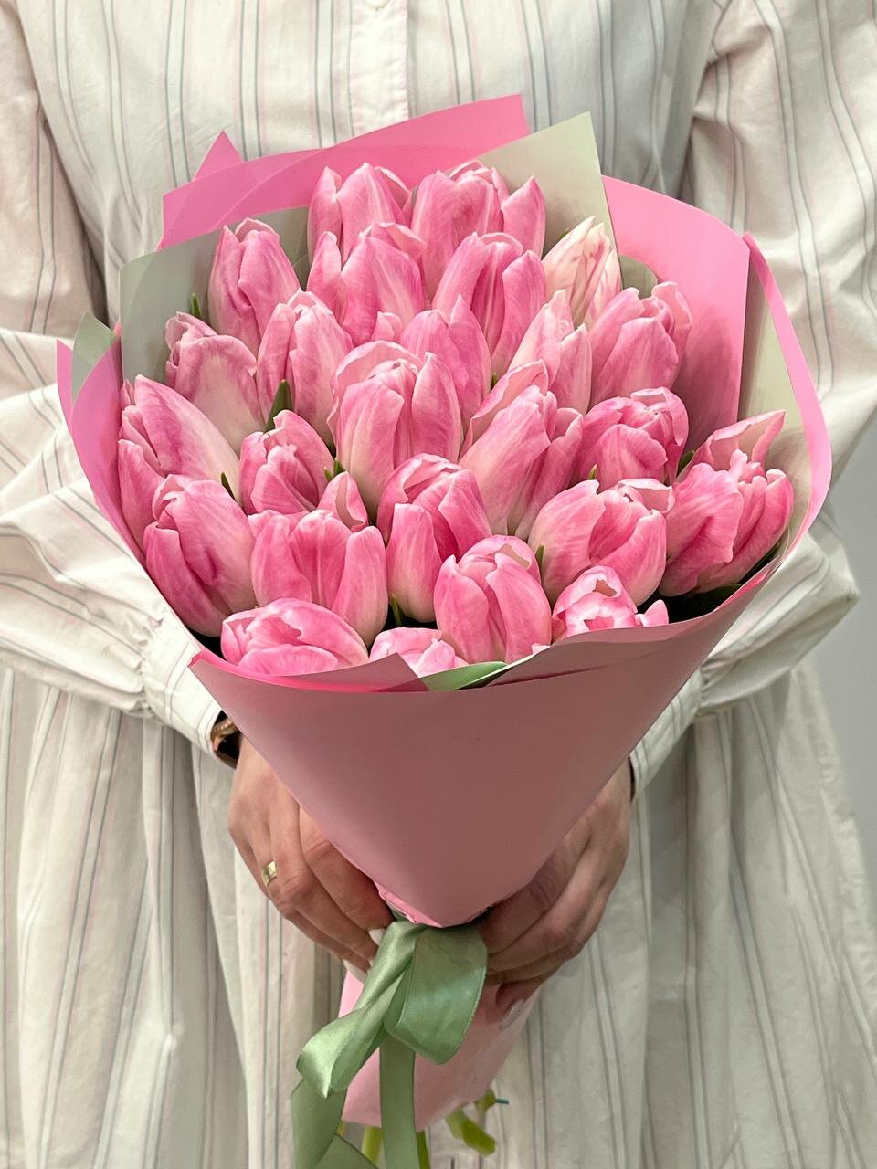 Букет из тюльпанов «Праздник» - 25 шт