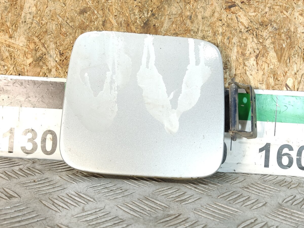 Лючок бензобака HYUNDAI Starex H1 1997-2007 695104A002