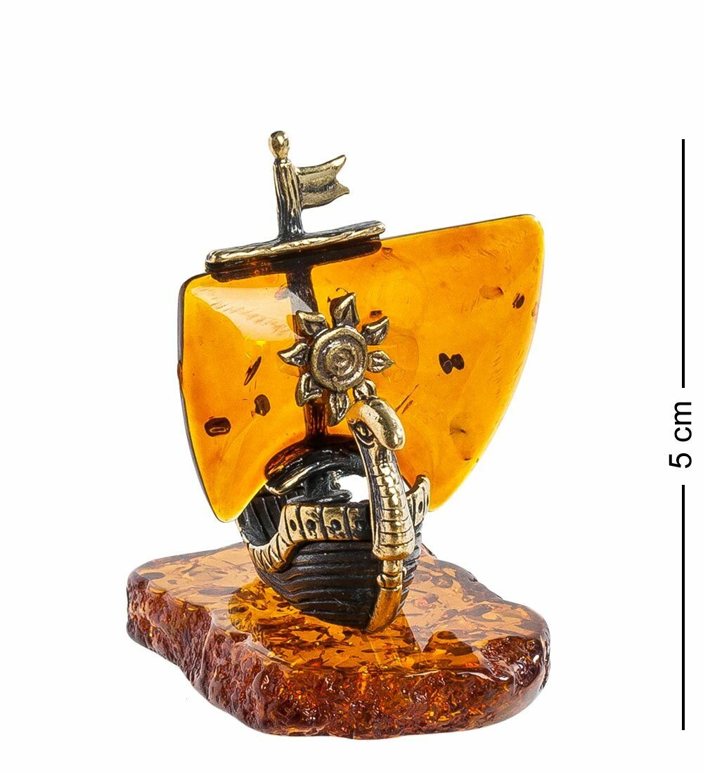 Фигурка 'Ладья' (латунь, янтарь)
