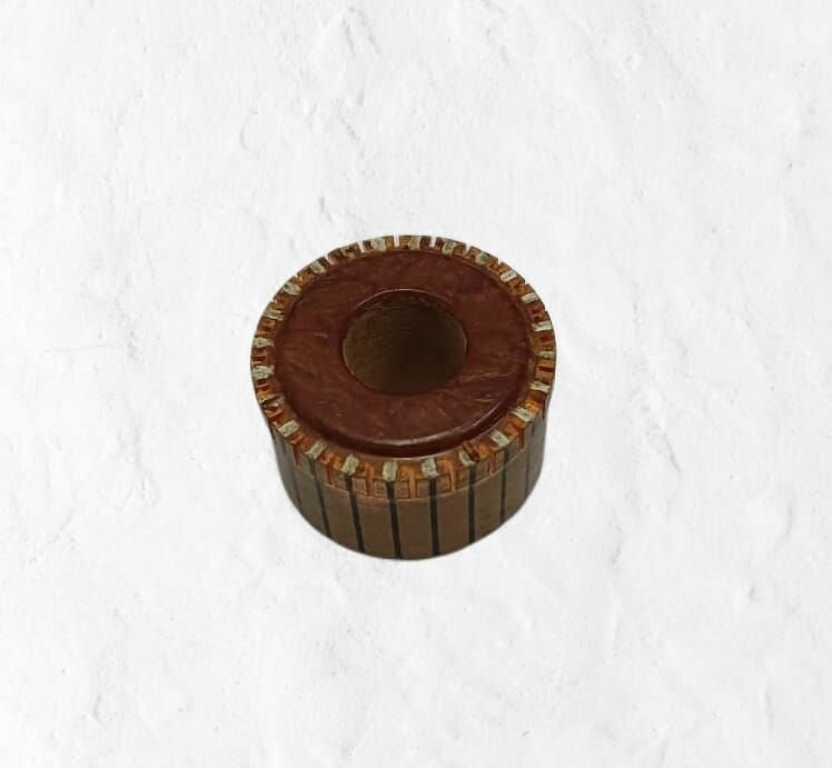 Коллектор для якоря 24 ламелии, пазы, непродороженный