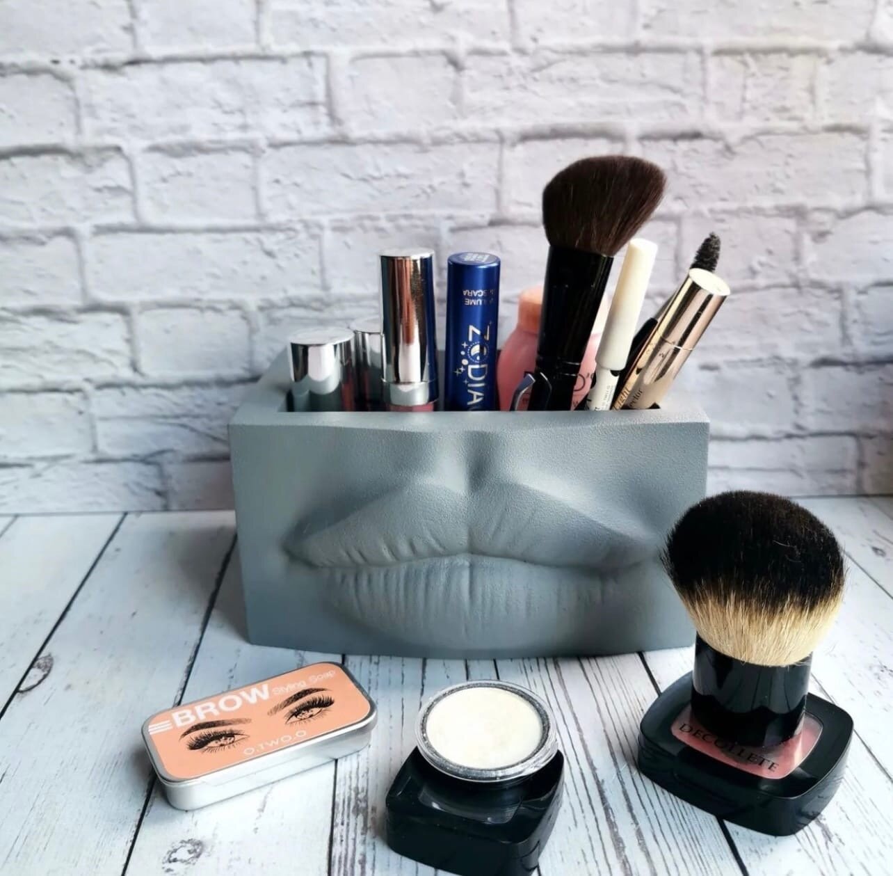 Органайзер для дома и офиса/подставка под ручки и кисти/кашпо для суккулентов/губы Джоли/ваза для цветов/подставка под ватные палочки/для диффузоров и благовоний/для декора и интерьера