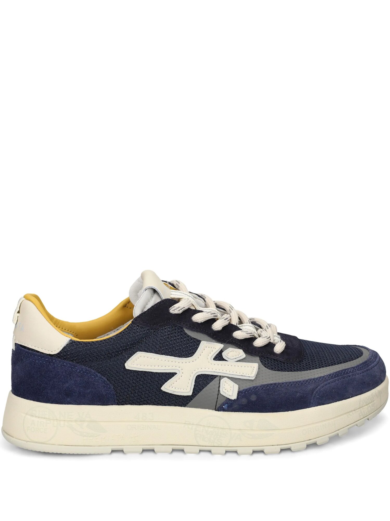 Кроссовки Nous